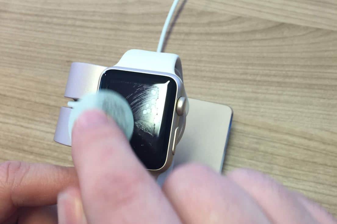 So werden Kratzer auf dem Apple Watch -Bildschirm los - Tiempo de Frikis