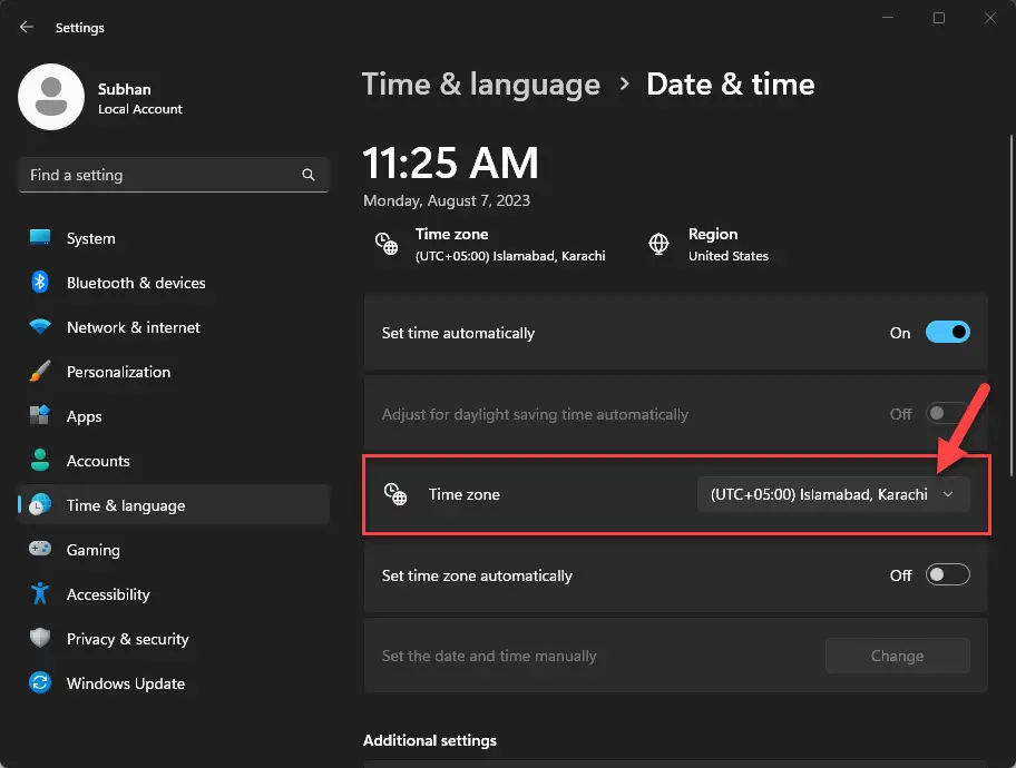 Comment définir le fuseau horaire correct dans Windows 11 (automatiquement + manuellement)