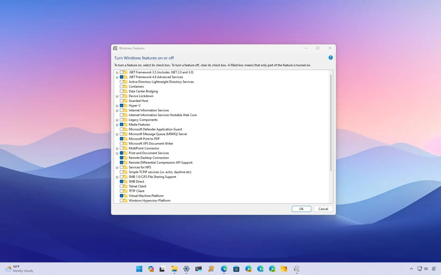Vad är skillnaden mellan Hyper-V, Virtual Machine Platform, Windows ...