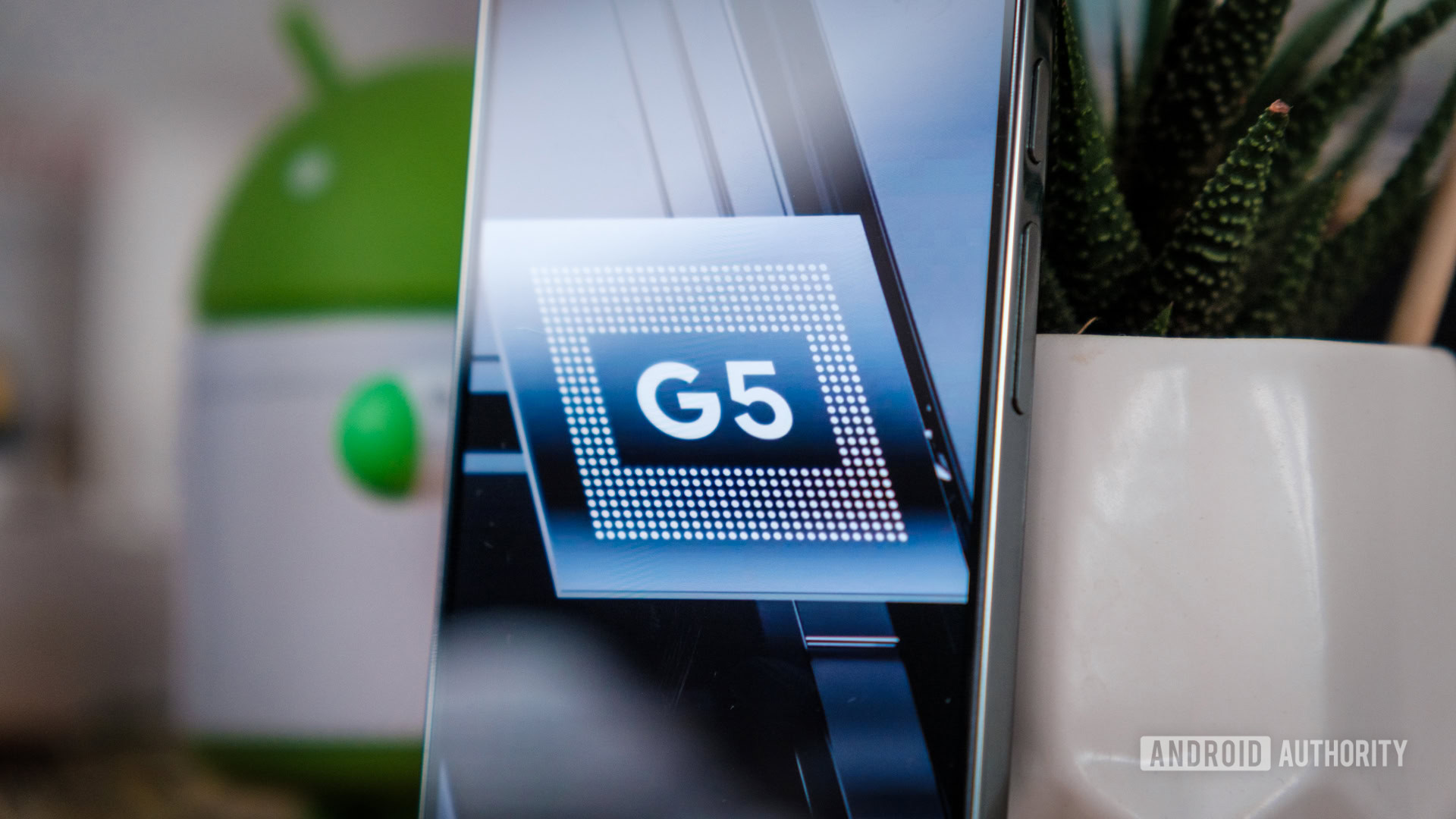 Tensor Pixel 10's Tensor G5 Deep Dive: Вся інформація Google не розповіла нам про свій новий чіп ...